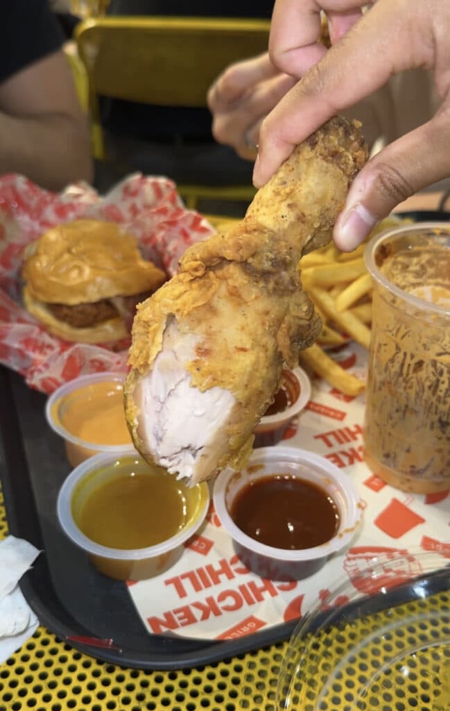 Chicken Chill: Abierto 24 horas para los amantes del pollo frito en ...