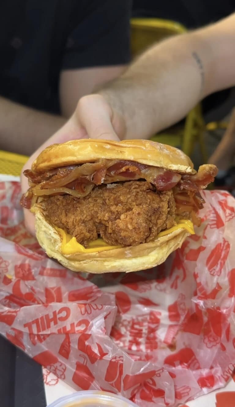 Chicken Chill: Abierto 24 horas para los amantes del pollo frito en ...